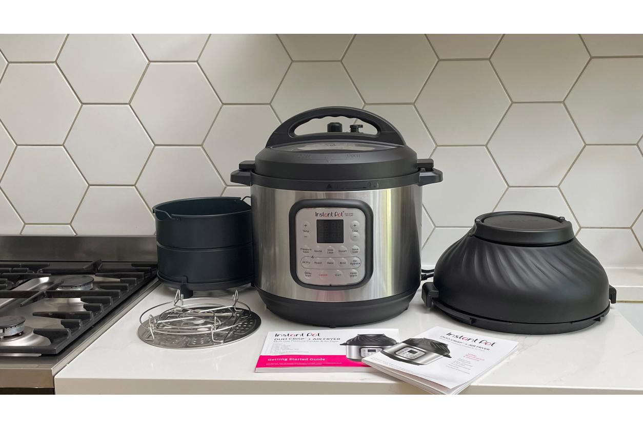 Nồi áp suất Instant Pot Duo Crisp hàng chính hãng